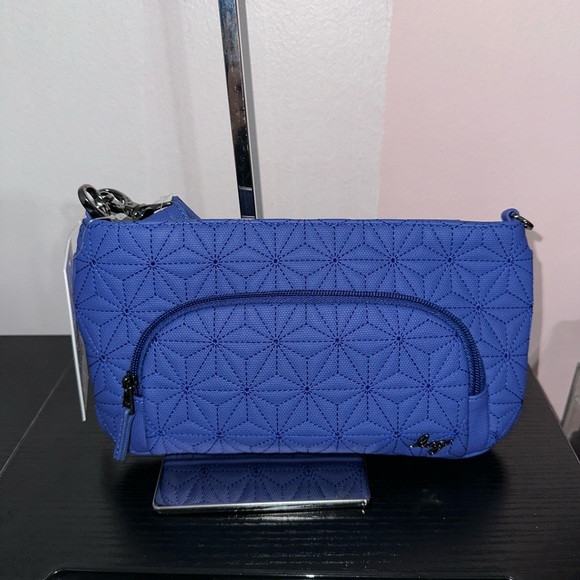 lug | Bags | Lug Flyer Matte Luxe Vl Convertible Crossbody Bag Nwt ...